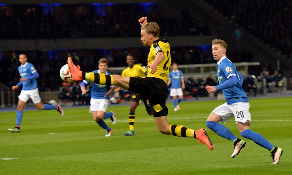 Marcel Schmelzer no Dortmund até 2021 - Renascença